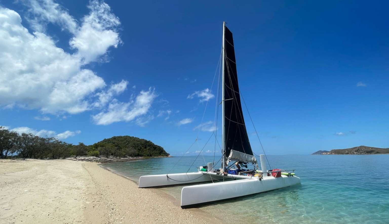 Nacra Beach Sailing Catamaran 5.8m | WindSwell Adventures Port Douglas